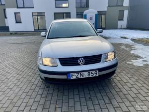 Pelēks Volkswagen Passat 1998 Viļņa, ar dzinēja tilpumu 1.90 L un nobraukumu 290 tūkst. km par 1050 €, foto 10 vietnē AUTOMOTO.COM.LV