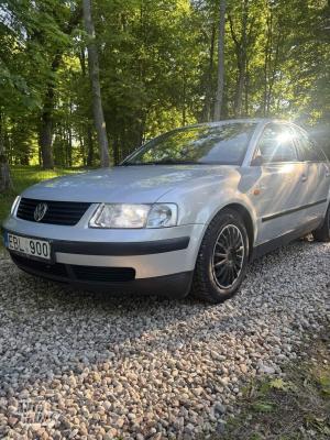 Grey Volkswagen Passat 1998 in Vilnius, with an engine capacity of 1.80 L and mileage of 320 thousand km for 999 €, photo 3 on AUTOMOTO.COM.LV