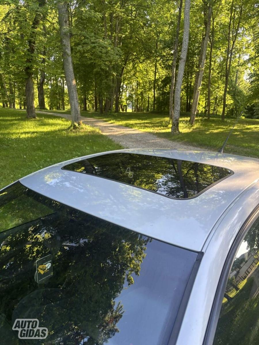 Grey Volkswagen Passat 1998 in Vilnius, with an engine capacity of 1.80 L and mileage of 320 thousand km for 999 €, photo 12 on AUTOMOTO.COM.LV
