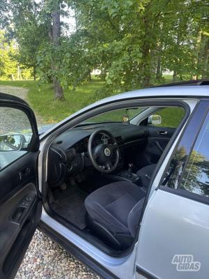 Grey Volkswagen Passat 1998 in Vilnius, with an engine capacity of 1.80 L and mileage of 320 thousand km for 999 €, photo 13 on AUTOMOTO.COM.LV