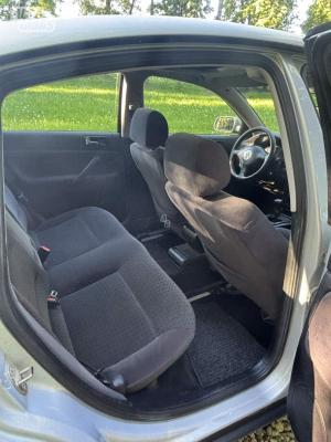 Grey Volkswagen Passat 1998 in Vilnius, with an engine capacity of 1.80 L and mileage of 320 thousand km for 999 €, photo 15 on AUTOMOTO.COM.LV