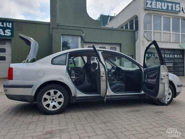 Grey Volkswagen Passat 1998 in Kaunas, with an engine capacity of 1.90 L and mileage of 379 thousand km for 899 €, photo 4 on AUTOMOTO.COM.LV