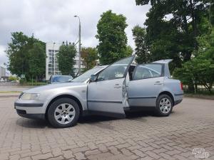 Pelēks Volkswagen Passat 1998 Kauņa, ar dzinēja tilpumu 1.90 L un nobraukumu 379 tūkst. km par 899 €, foto 17 vietnē AUTOMOTO.COM.LV