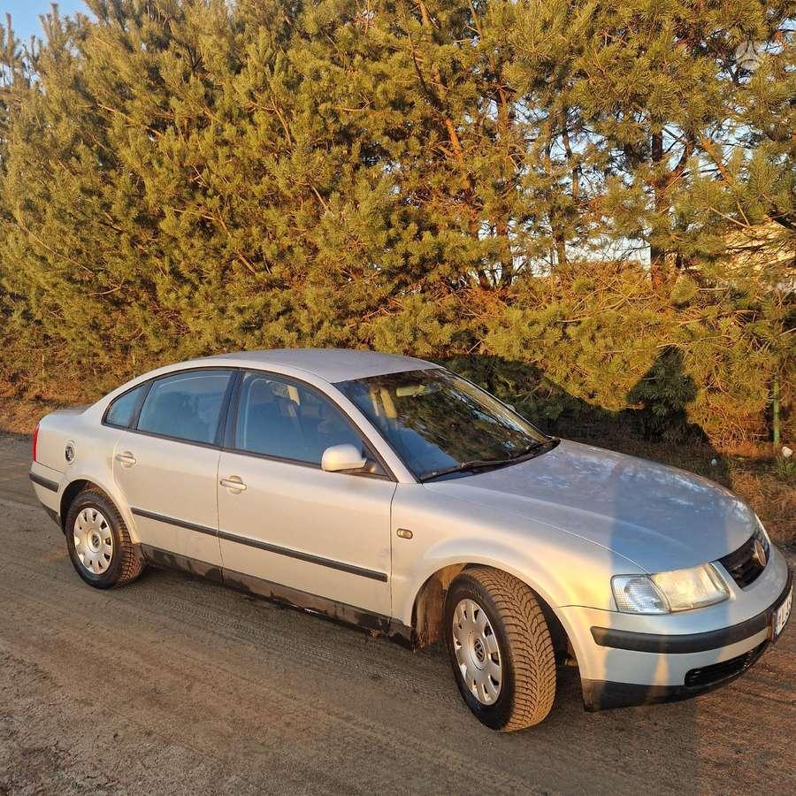 Grey Volkswagen Passat 1999 in Vilnius, with an engine capacity of 1.90 L and mileage of 337 thousand km for 1500 €, photo 2 on AUTOMOTO.COM.LV