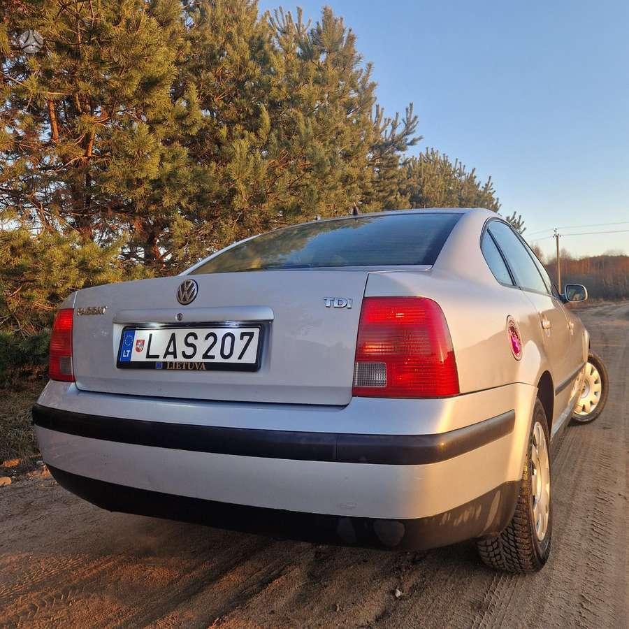 Grey Volkswagen Passat 1999 in Vilnius, with an engine capacity of 1.90 L and mileage of 337 thousand km for 1500 €, photo 7 on AUTOMOTO.COM.LV