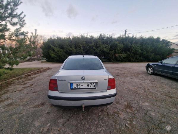Pelēks Volkswagen Passat 1999 Vilkaviškis, ar dzinēja tilpumu 1.90 L un nobraukumu 419 tūkst. km par 1200 €, foto 4 vietnē AUTOMOTO.COM.LV