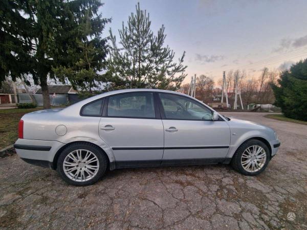 Pelēks Volkswagen Passat 1999 Vilkaviškis, ar dzinēja tilpumu 1.90 L un nobraukumu 419 tūkst. km par 1200 €, foto 5 vietnē AUTOMOTO.COM.LV