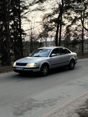 Pelēks Volkswagen Passat 1999 Vievis, ar dzinēja tilpumu 1.90 L un nobraukumu 490 tūkst. km par 850 €, foto 3 vietnē AUTOMOTO.COM.LV
