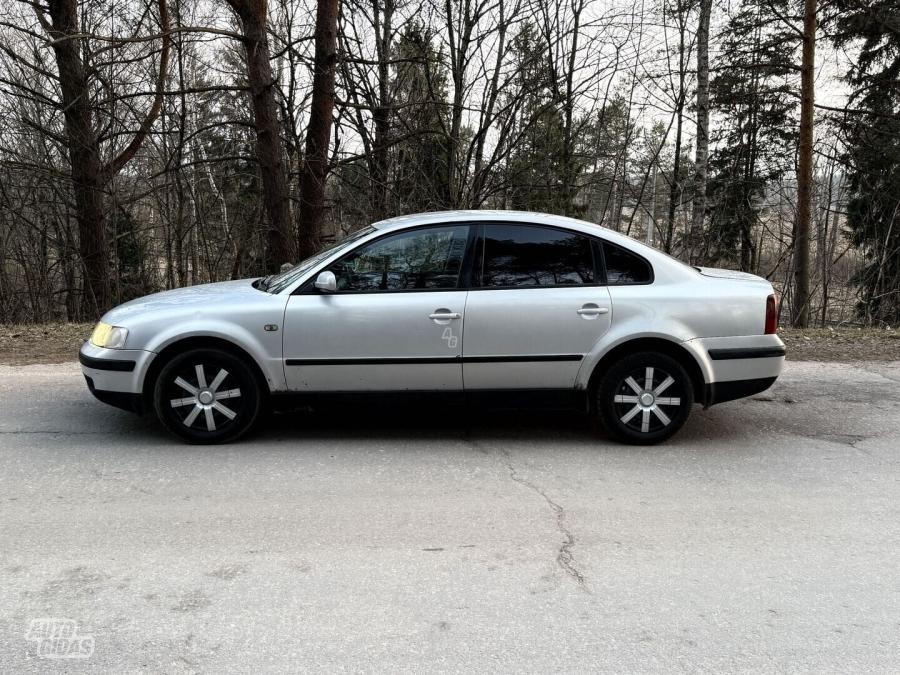 Pelēks Volkswagen Passat 1999 Vievis, ar dzinēja tilpumu 1.90 L un nobraukumu 490 tūkst. km par 850 €, foto 6 vietnē AUTOMOTO.COM.LV