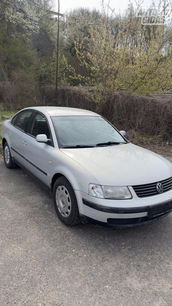Pelēks Volkswagen Passat 1999 Kauņa, ar dzinēja tilpumu 1.90 L un nobraukumu 406 tūkst. km par 450 €, foto 3 vietnē AUTOMOTO.COM.LV