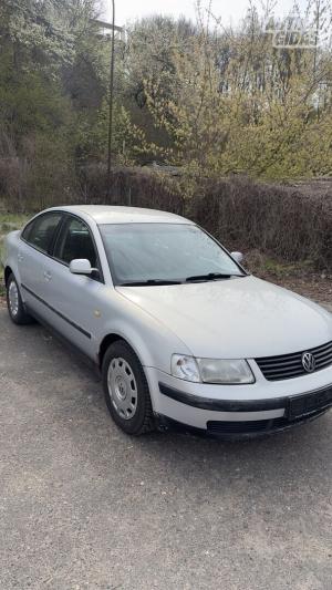 Pelēks Volkswagen Passat 1999 Kauņa, ar dzinēja tilpumu 1.90 L un nobraukumu 406 tūkst. km par 450 €, foto 4 vietnē AUTOMOTO.COM.LV