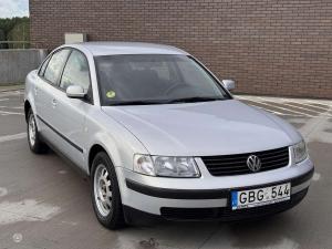 Pelēks Volkswagen Passat 1999 Viļņa, ar dzinēja tilpumu 1.90 L un nobraukumu 300 tūkst. km par 1400 €, foto 17 vietnē AUTOMOTO.COM.LV