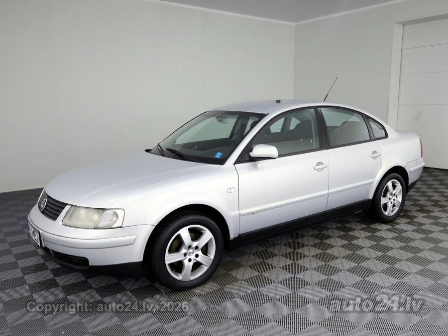 Pelēks Volkswagen Passat 2000 Tallina, ar dzinēja tilpumu 2.50 L un nobraukumu 216 tūkst. km par 799 €, foto 3 vietnē AUTOMOTO.COM.LV