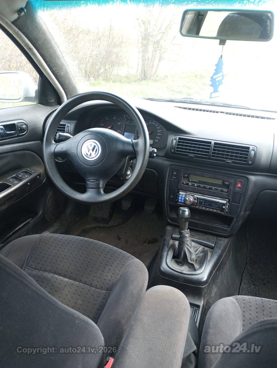 Pelēks Volkswagen Passat 2000 Tallina, ar dzinēja tilpumu 1.90 L un nobraukumu 0 tūkst. km par 1499 €, foto 4 vietnē AUTOMOTO.COM.LV