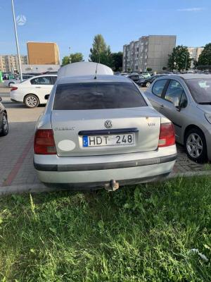 Серый Фольксваген Пассат 2000 в Таураге, объемом двигателя 1.90 л и пробегом 444 тыс. км за 350 €, фото 4 на AUTOMOTO.COM.LV