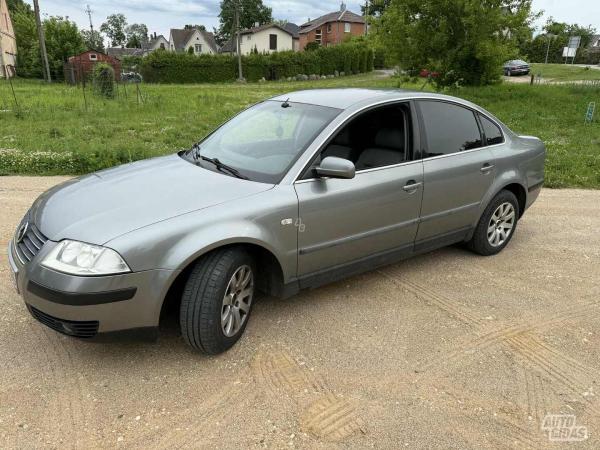 Pelēks Volkswagen Passat 2001 Viļņa, ar dzinēja tilpumu 1.90 L un nobraukumu 278 tūkst. km par 2050 €, foto 2 vietnē AUTOMOTO.COM.LV