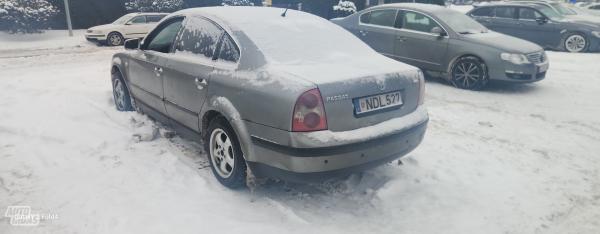 Pelēks Volkswagen Passat 2001 Kauņa, ar dzinēja tilpumu 1.90 L un nobraukumu 390 tūkst. km par 600 €, foto 4 vietnē AUTOMOTO.COM.LV