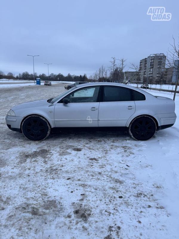 Grey Volkswagen Passat 2001 in Mazeikiai, with an engine capacity of 2.00 L and mileage of 387 thousand km for 1400 €, photo 2 on AUTOMOTO.COM.LV
