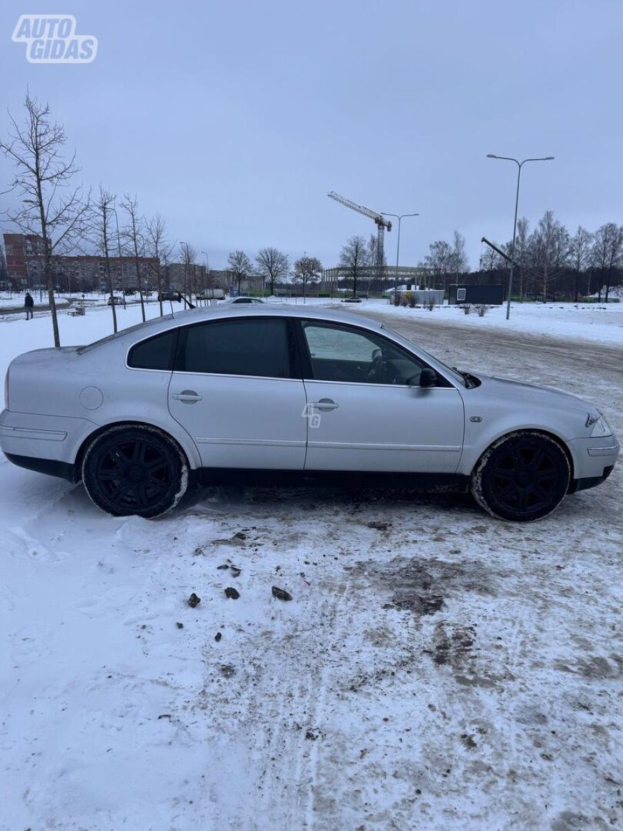 Pelēks Volkswagen Passat 2001 Mažeikiai, ar dzinēja tilpumu 2.00 L un nobraukumu 387 tūkst. km par 1400 €, foto 3 vietnē AUTOMOTO.COM.LV