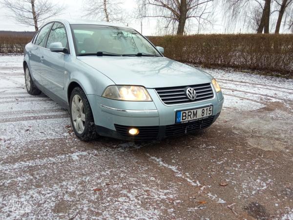 Pelēks Volkswagen Passat 2001 Radviliškis, ar dzinēja tilpumu 2.50 L un nobraukumu 334 tūkst. km par 800 €, foto 1 vietnē AUTOMOTO.COM.LV