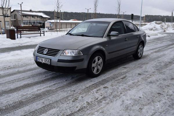 Grey Volkswagen Passat 2001 in Vilnius, with an engine capacity of 1.90 L and mileage of 281 thousand km for 1250 €, photo 1 on AUTOMOTO.COM.LV