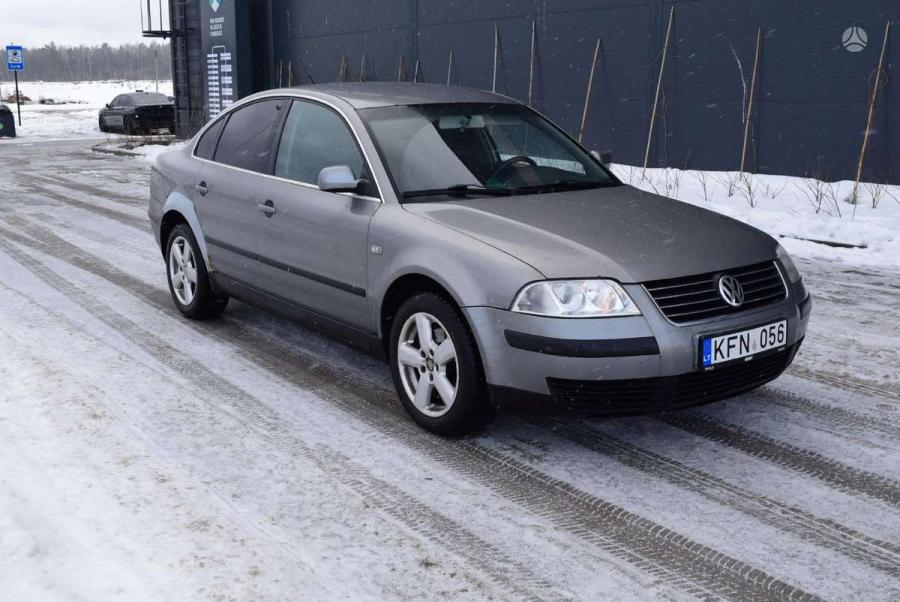 Grey Volkswagen Passat 2001 in Vilnius, with an engine capacity of 1.90 L and mileage of 281 thousand km for 1250 €, photo 3 on AUTOMOTO.COM.LV