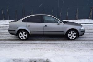 Grey Volkswagen Passat 2001 in Vilnius, with an engine capacity of 1.90 L and mileage of 281 thousand km for 1250 €, photo 4 on AUTOMOTO.COM.LV