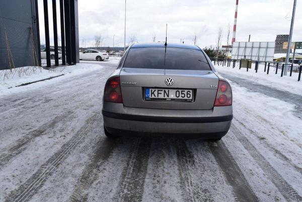 Grey Volkswagen Passat 2001 in Vilnius, with an engine capacity of 1.90 L and mileage of 281 thousand km for 1250 €, photo 6 on AUTOMOTO.COM.LV