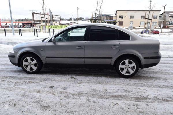 Grey Volkswagen Passat 2001 in Vilnius, with an engine capacity of 1.90 L and mileage of 281 thousand km for 1250 €, photo 8 on AUTOMOTO.COM.LV