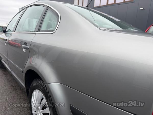 Pelēks Volkswagen Passat 2001 Tallina, ar dzinēja tilpumu 1.90 L un nobraukumu 309 tūkst. km par 2300 €, foto 7 vietnē AUTOMOTO.COM.LV