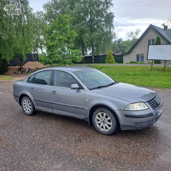 Grey Volkswagen Passat 2001 in Alytus, with an engine capacity of 1.90 L and mileage of 384 thousand km for 1150 €, photo 1 on AUTOMOTO.COM.LV