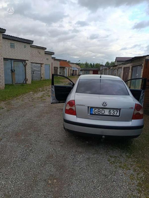 Pelēks Volkswagen Passat 2001 Joniškis, ar dzinēja tilpumu 1.90 L un nobraukumu 312 tūkst. km par 1000 €, foto 2 vietnē AUTOMOTO.COM.LV