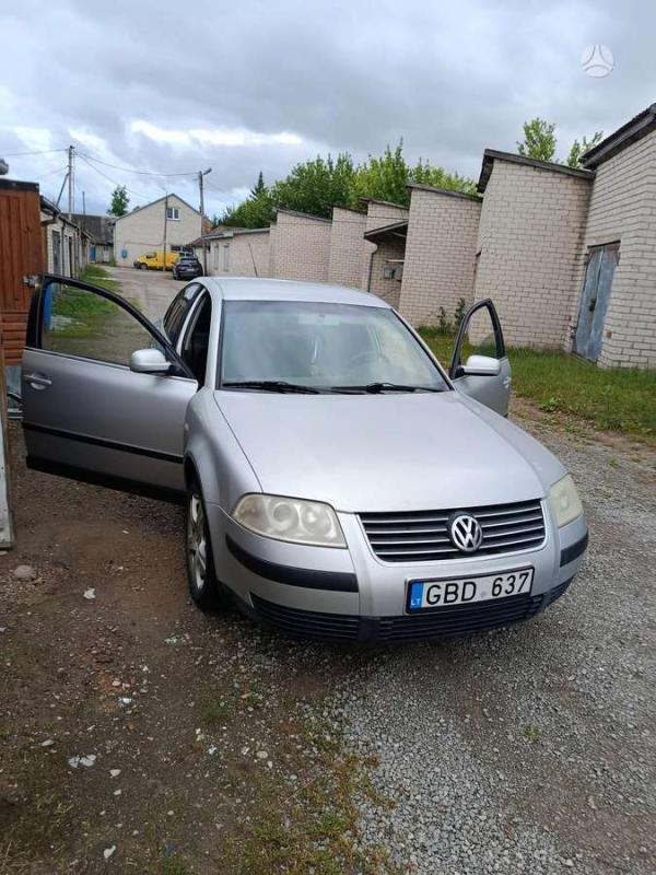 Pelēks Volkswagen Passat 2001 Joniškis, ar dzinēja tilpumu 1.90 L un nobraukumu 312 tūkst. km par 1000 €, foto 4 vietnē AUTOMOTO.COM.LV