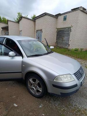 Pelēks Volkswagen Passat 2001 Joniškis, ar dzinēja tilpumu 1.90 L un nobraukumu 312 tūkst. km par 1000 €, foto 6 vietnē AUTOMOTO.COM.LV