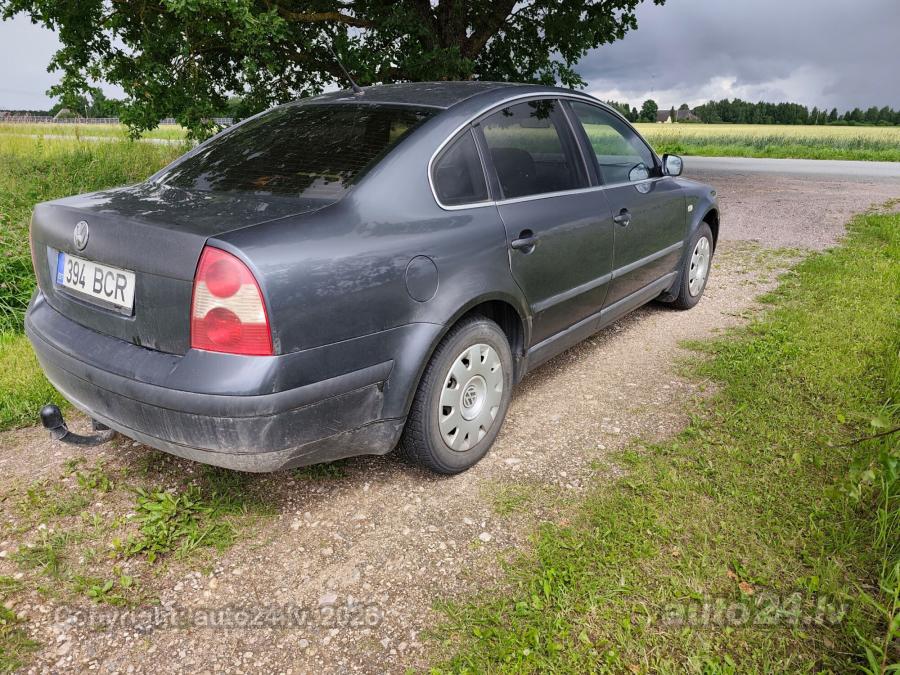 Pelēks Volkswagen Passat 2001 Tallina, ar dzinēja tilpumu 1.80 L un nobraukumu 370 tūkst. km par 1600 €, foto 9 vietnē AUTOMOTO.COM.LV