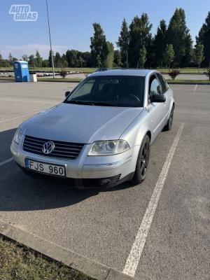 Pelēks Volkswagen Passat 2001 Mažeikiai, ar dzinēja tilpumu 2.00 L un nobraukumu 387 tūkst. km par 1100 €, foto  vietnē AUTOMOTO.COM.LV