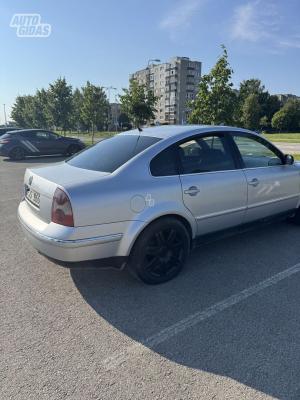 Pelēks Volkswagen Passat 2001 Mažeikiai, ar dzinēja tilpumu 2.00 L un nobraukumu 387 tūkst. km par 1100 €, foto 4 vietnē AUTOMOTO.COM.LV