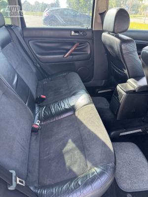 Pelēks Volkswagen Passat 2001 Mažeikiai, ar dzinēja tilpumu 2.00 L un nobraukumu 387 tūkst. km par 1100 €, foto 7 vietnē AUTOMOTO.COM.LV