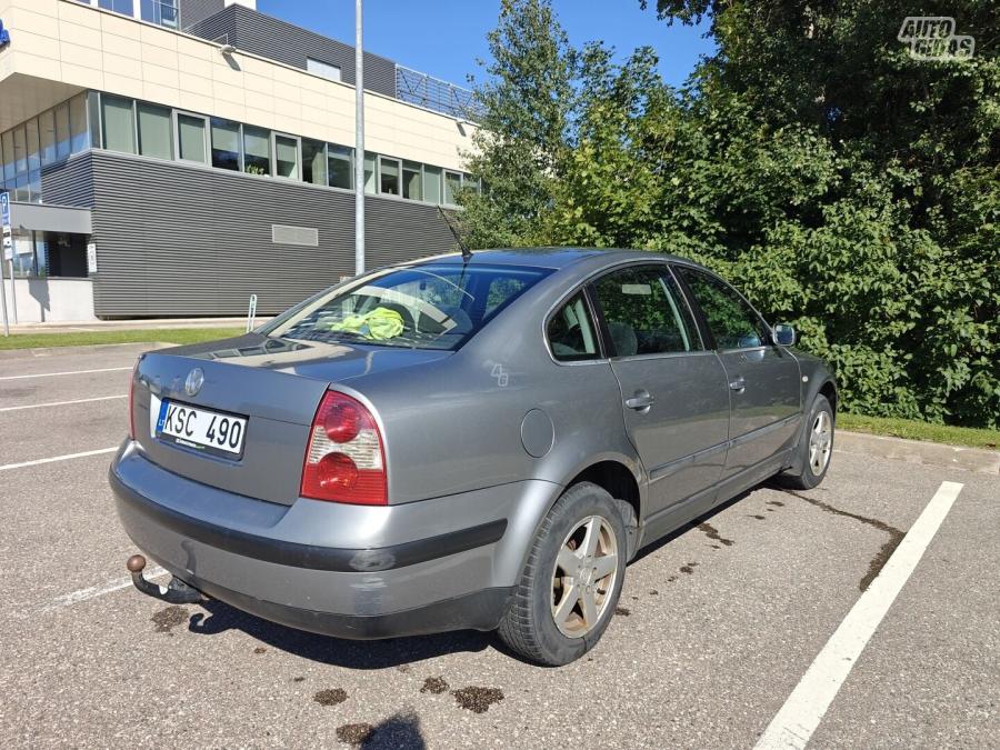 Pelēks Volkswagen Passat 2001 Viļņa, ar dzinēja tilpumu 1.90 L un nobraukumu 324 tūkst. km par 1300 €, foto 7 vietnē AUTOMOTO.COM.LV
