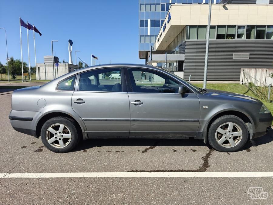 Pelēks Volkswagen Passat 2001 Viļņa, ar dzinēja tilpumu 1.90 L un nobraukumu 324 tūkst. km par 1300 €, foto 9 vietnē AUTOMOTO.COM.LV