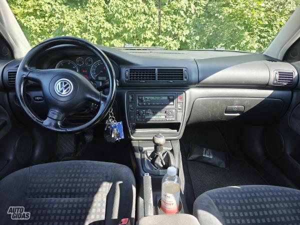Pelēks Volkswagen Passat 2001 Viļņa, ar dzinēja tilpumu 1.90 L un nobraukumu 324 tūkst. km par 1300 €, foto 11 vietnē AUTOMOTO.COM.LV