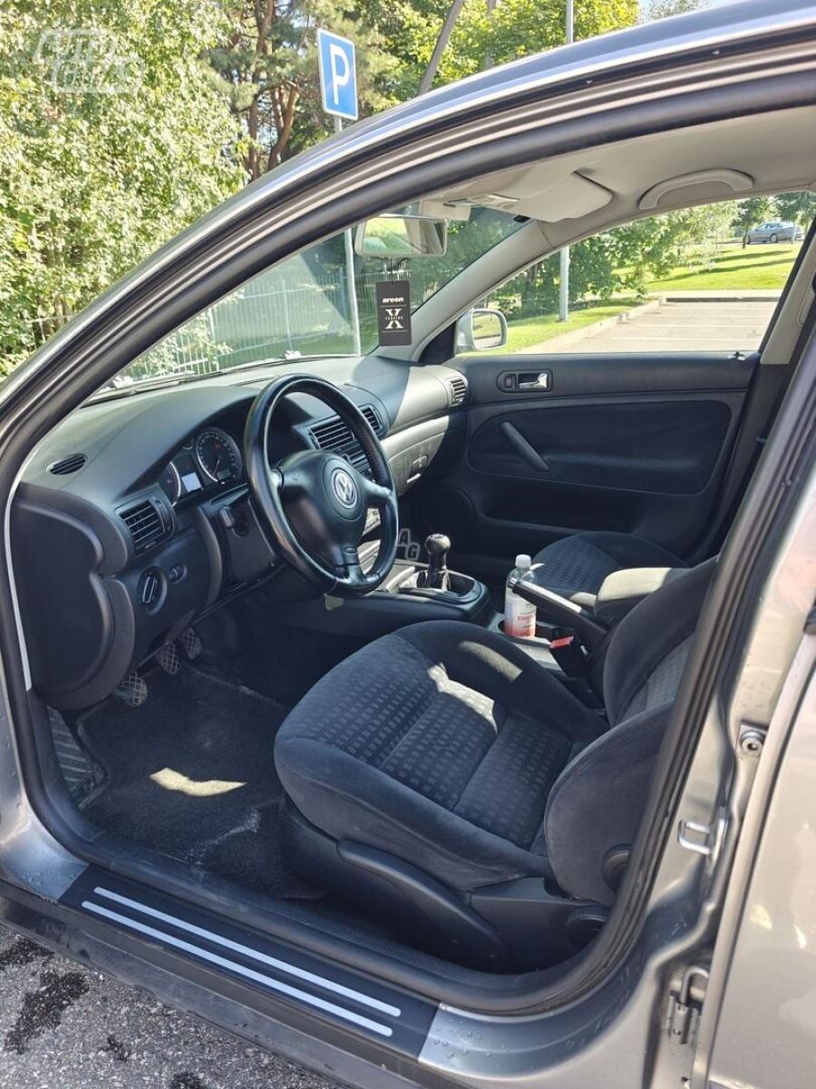Pelēks Volkswagen Passat 2001 Viļņa, ar dzinēja tilpumu 1.90 L un nobraukumu 324 tūkst. km par 1300 €, foto 12 vietnē AUTOMOTO.COM.LV
