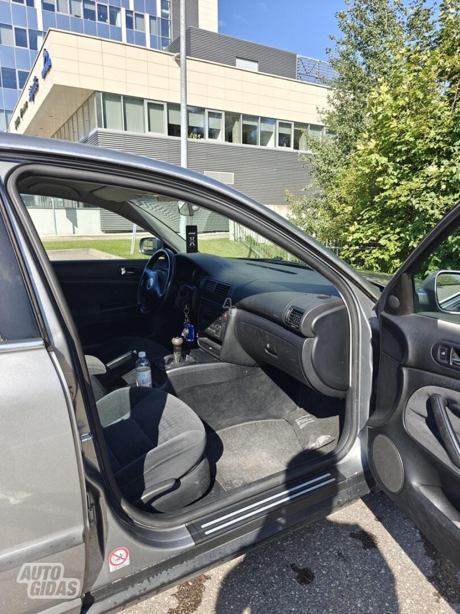 Pelēks Volkswagen Passat 2001 Viļņa, ar dzinēja tilpumu 1.90 L un nobraukumu 324 tūkst. km par 1300 €, foto 13 vietnē AUTOMOTO.COM.LV
