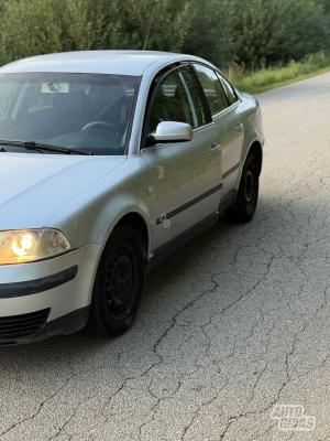 Grey Volkswagen Passat 2001 in Kelme, with an engine capacity of 1.90 L and mileage of 378 thousand km for 650 €, photo 3 on AUTOMOTO.COM.LV