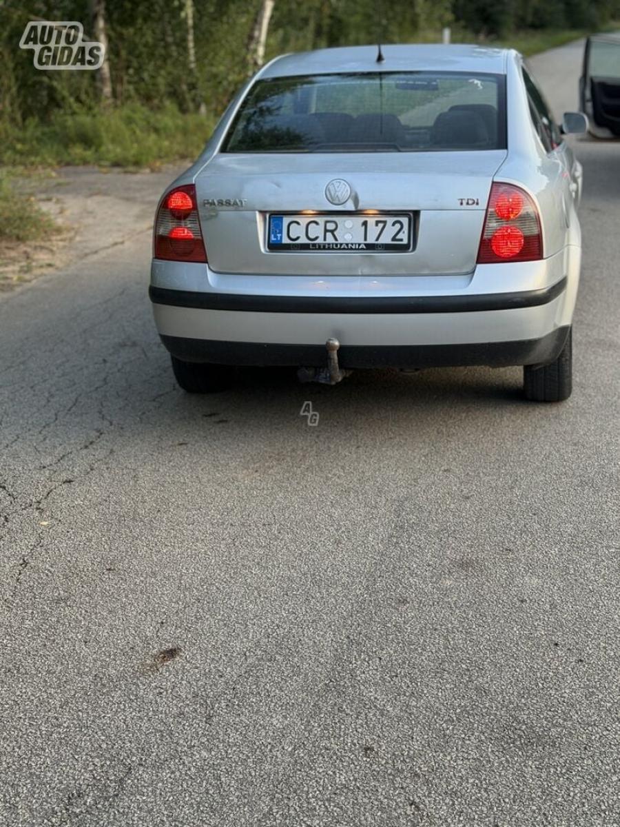 Grey Volkswagen Passat 2001 in Kelme, with an engine capacity of 1.90 L and mileage of 378 thousand km for 650 €, photo 5 on AUTOMOTO.COM.LV
