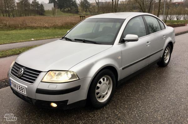 Grey Volkswagen Passat 2002 in Vilnius, with an engine capacity of 1.90 L and mileage of 380 thousand km for 1150 €, photo 4 on AUTOMOTO.COM.LV