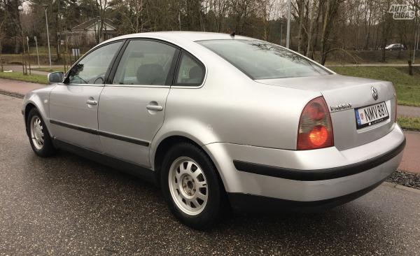 Grey Volkswagen Passat 2002 in Vilnius, with an engine capacity of 1.90 L and mileage of 380 thousand km for 1150 €, photo 5 on AUTOMOTO.COM.LV