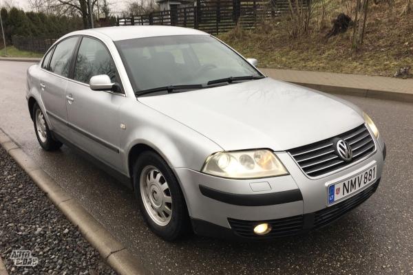 Grey Volkswagen Passat 2002 in Vilnius, with an engine capacity of 1.90 L and mileage of 380 thousand km for 1150 €, photo 8 on AUTOMOTO.COM.LV