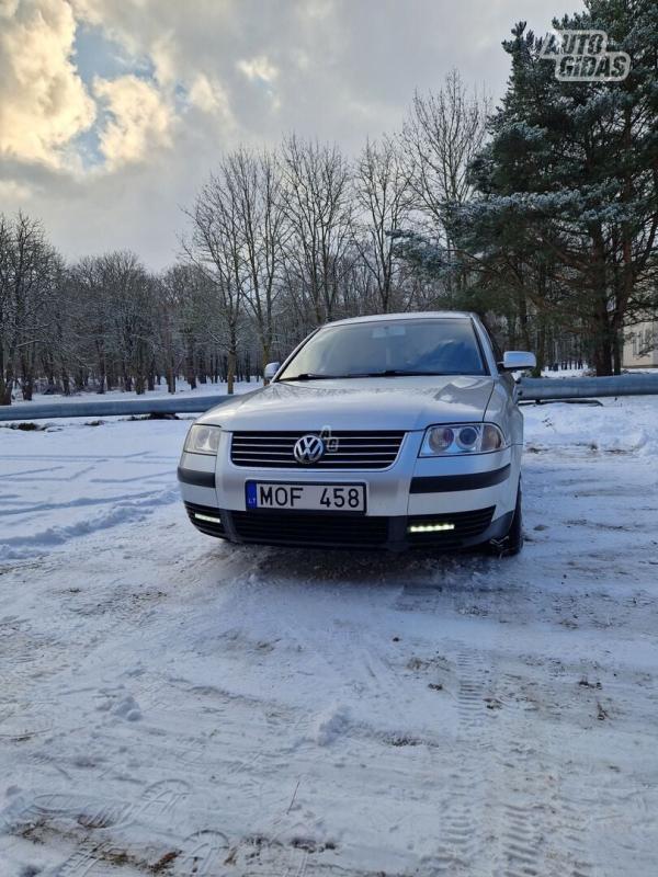 Grey Volkswagen Passat 2002 in Marijampole, with an engine capacity of 1.90 L and mileage of 278 thousand km for 1600 €, photo 1 on AUTOMOTO.COM.LV