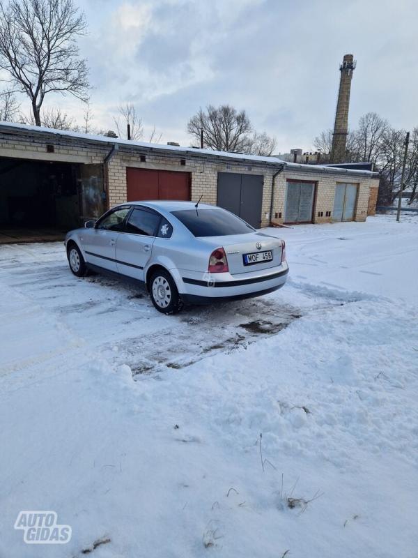 Grey Volkswagen Passat 2002 in Marijampole, with an engine capacity of 1.90 L and mileage of 278 thousand km for 1600 €, photo 3 on AUTOMOTO.COM.LV